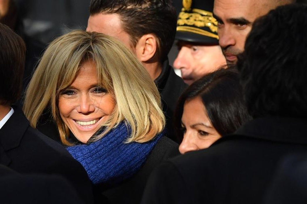 Brigitte Macron u jednostavnoj zimskoj kombinaciji