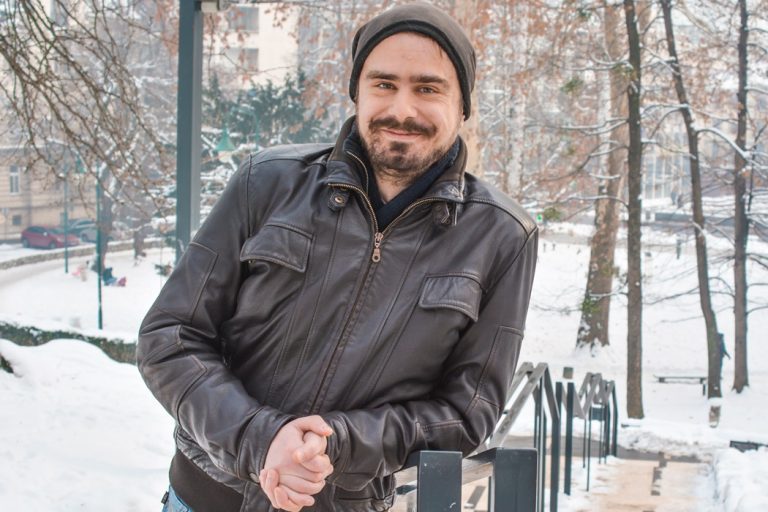 Nerman Mahmutović: Radeći u kafani počeo sam da cjenim glumu