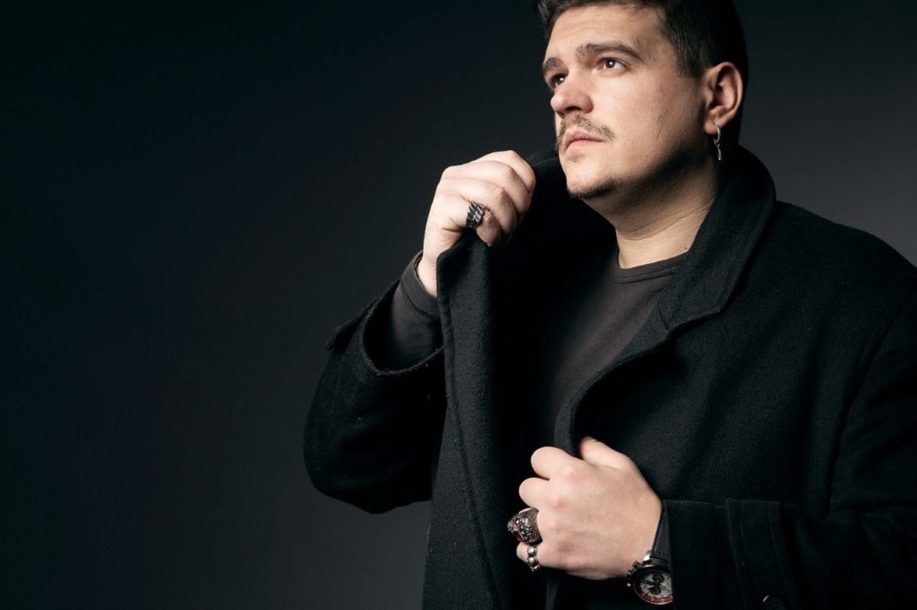 isak sabanovic 4 - Azra Magazin