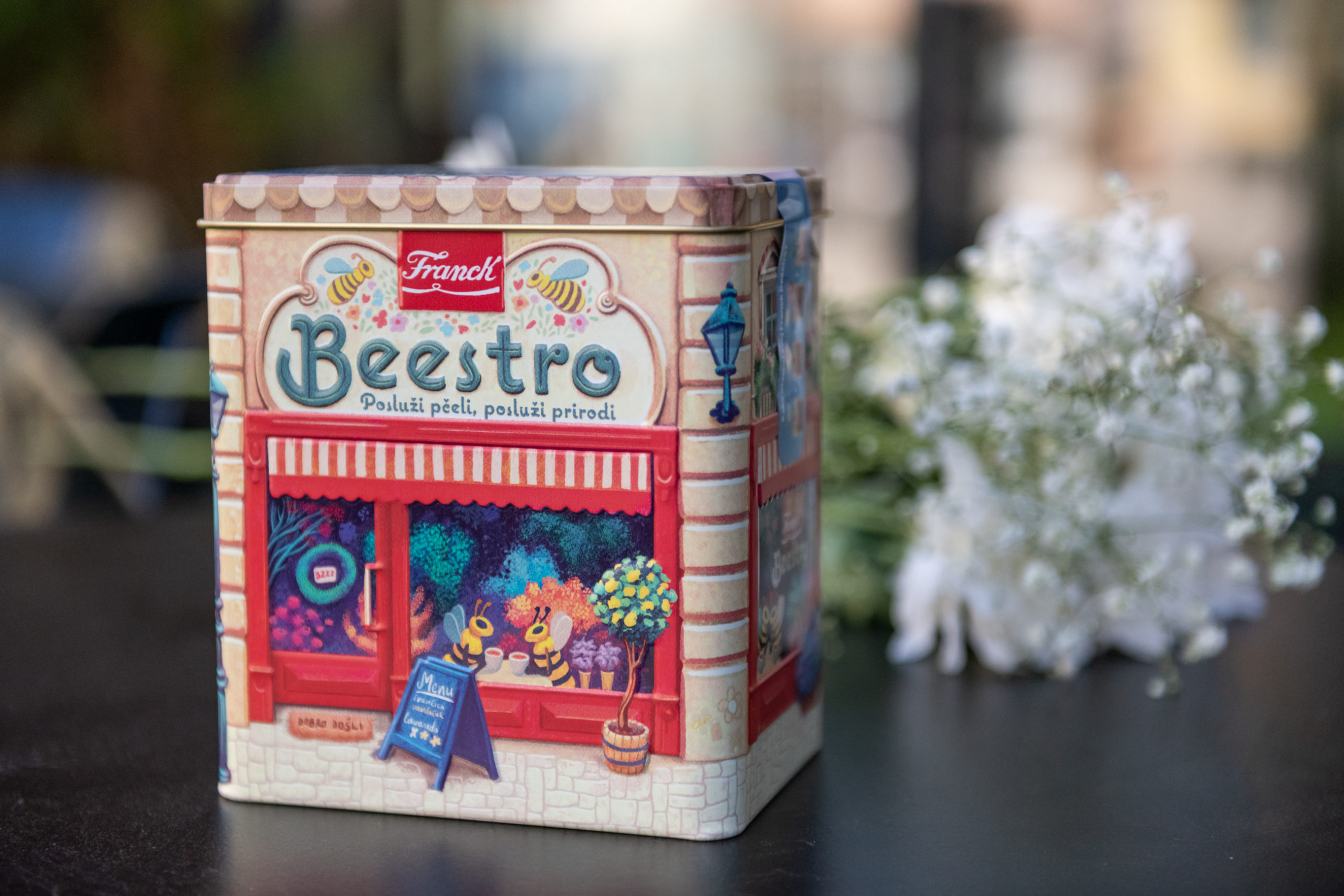 Osvježite svoj balkon ili terasu Franck Beestro posudom s cvijećem i ...