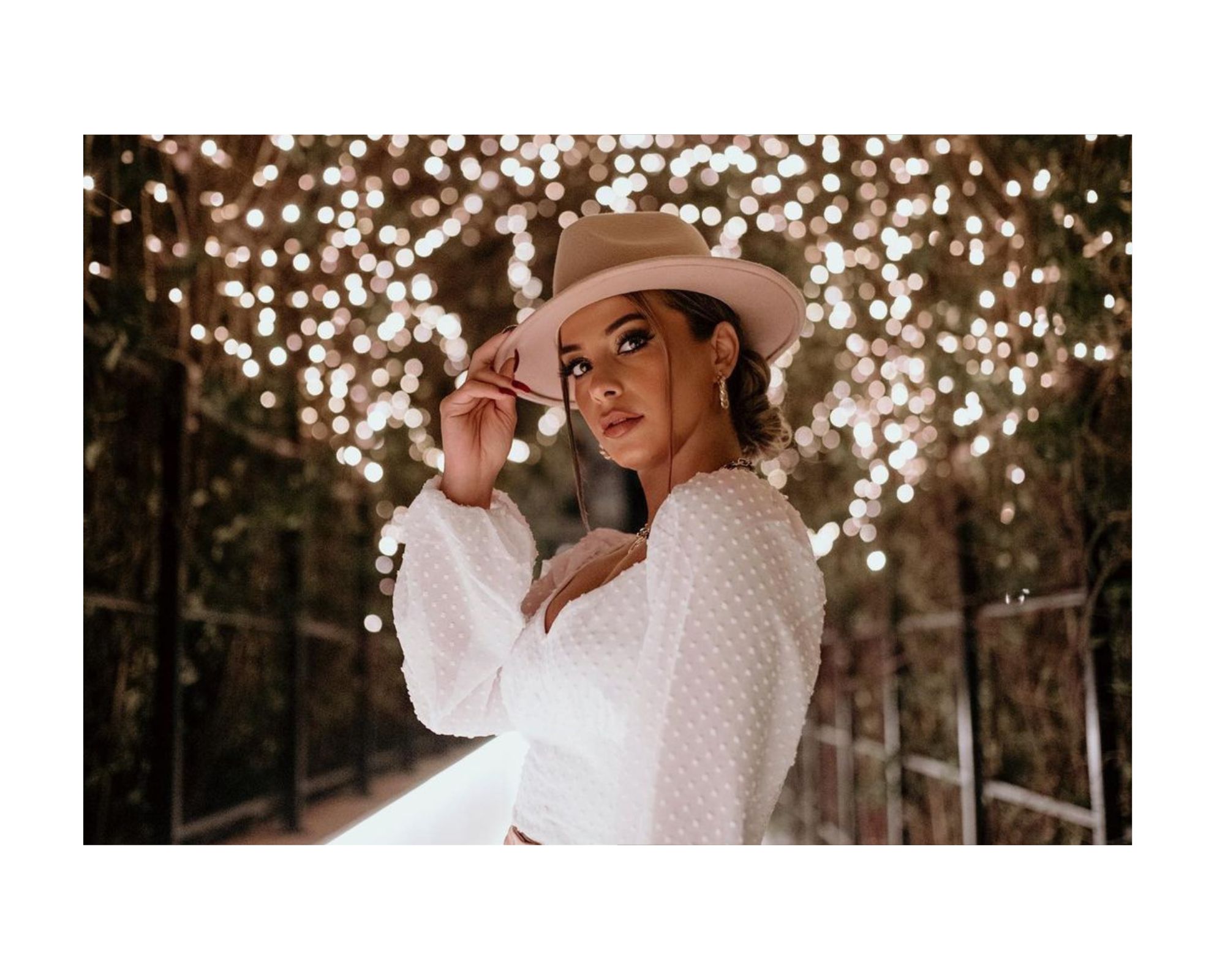 Emina Tufo za "Azru" otkriva da li novom pjesmom "Ubica ljubavi" opisuje svoj ljubavni život