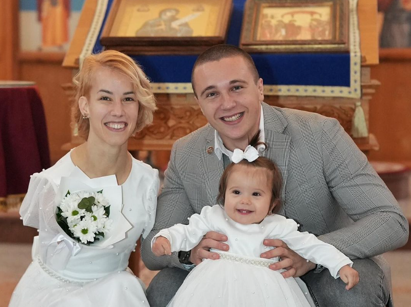 Dejana, rođena bez ruku, poznatija kao "Devojka s krilima" stupila u ...