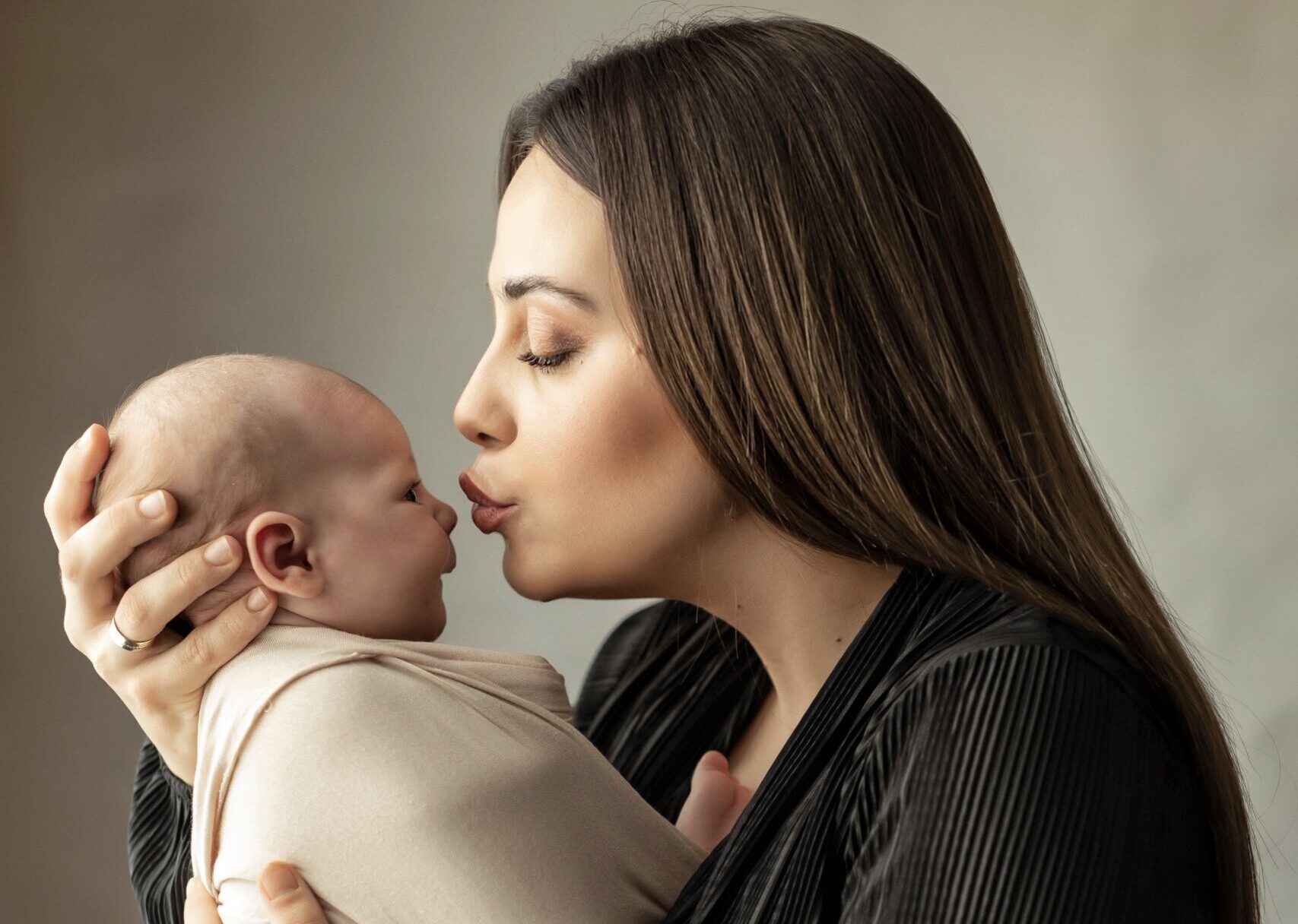 Emina Tufo za "Azru": Majčinstvo me naučilo najljepšim oblicima ljubavi
