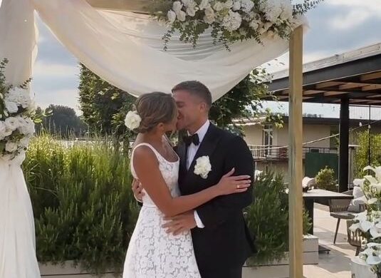 Kate Hudson diktira trend: U modi su odijelo, jednostavna punđa i samo ...